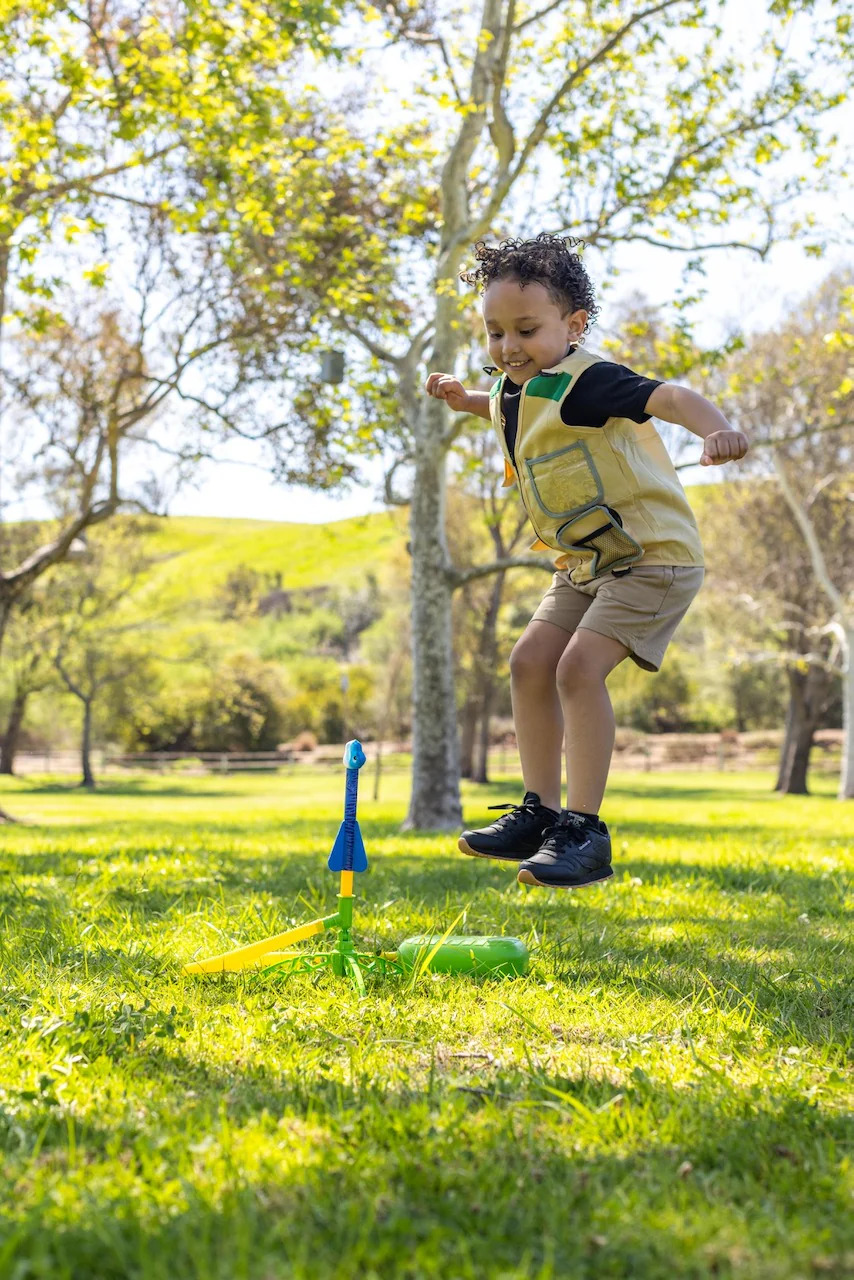DINOSOAR STOMP ROCKET – The Children's Gift Shop